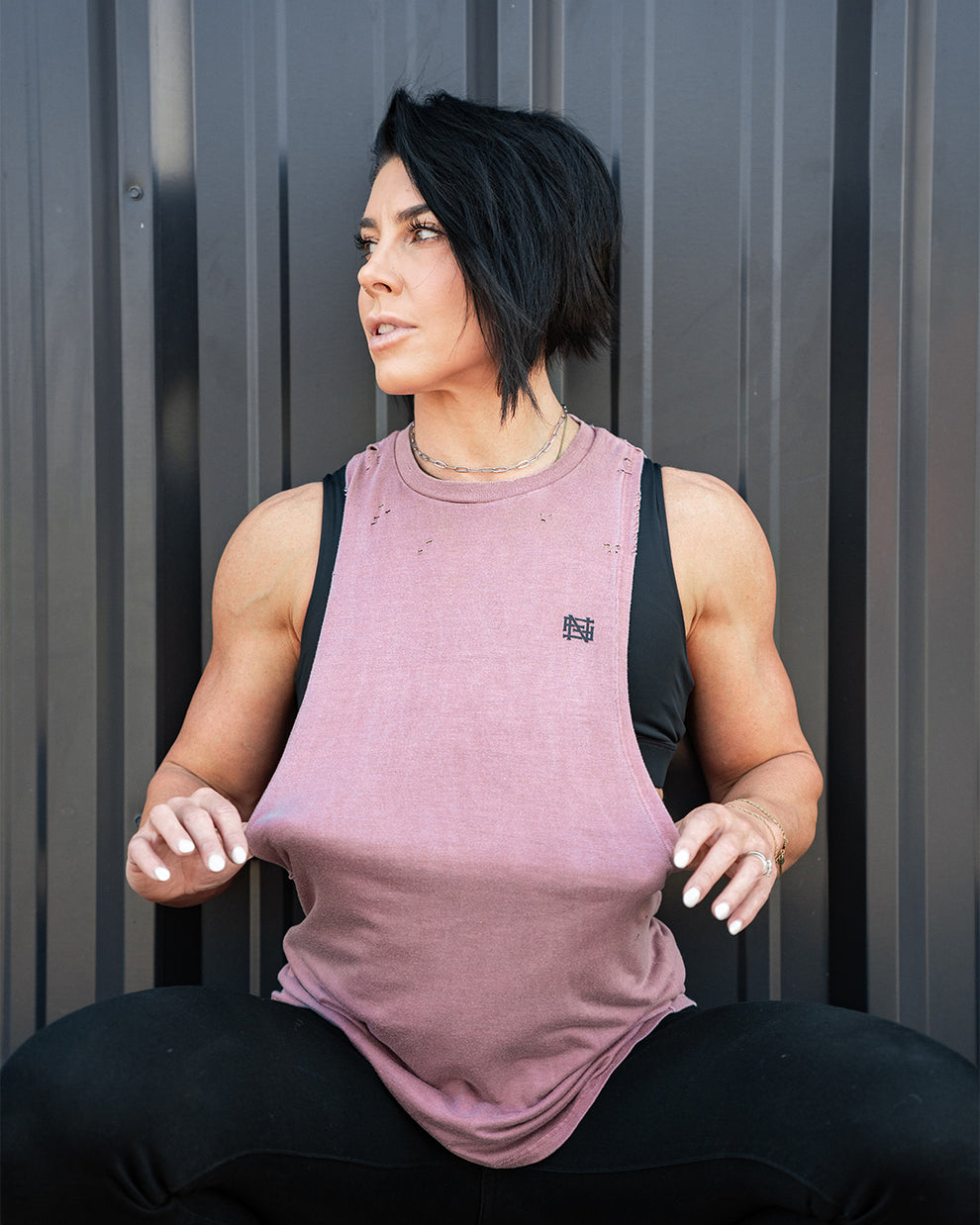MOTO DISTRESSED BRO TANK - RED – FLAG NOR FAIL